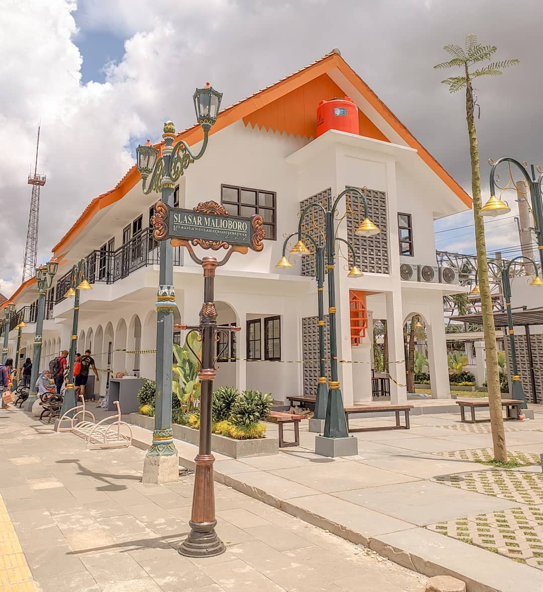 Wisata Selasar Malioboro Jogja - Spot Foto, Lokasi, Rute